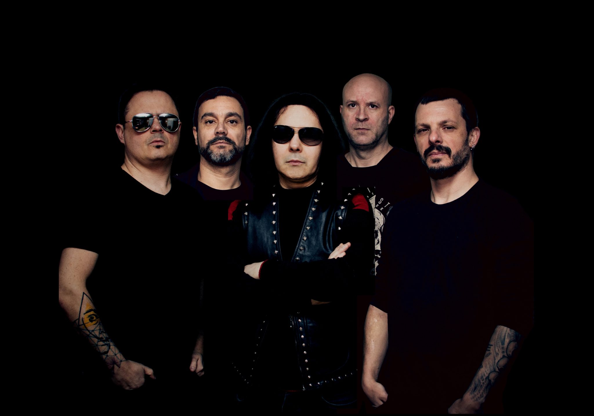Deadly Shadows lança EP “The World Fell Down” || ARENA HEAVY || Site ...