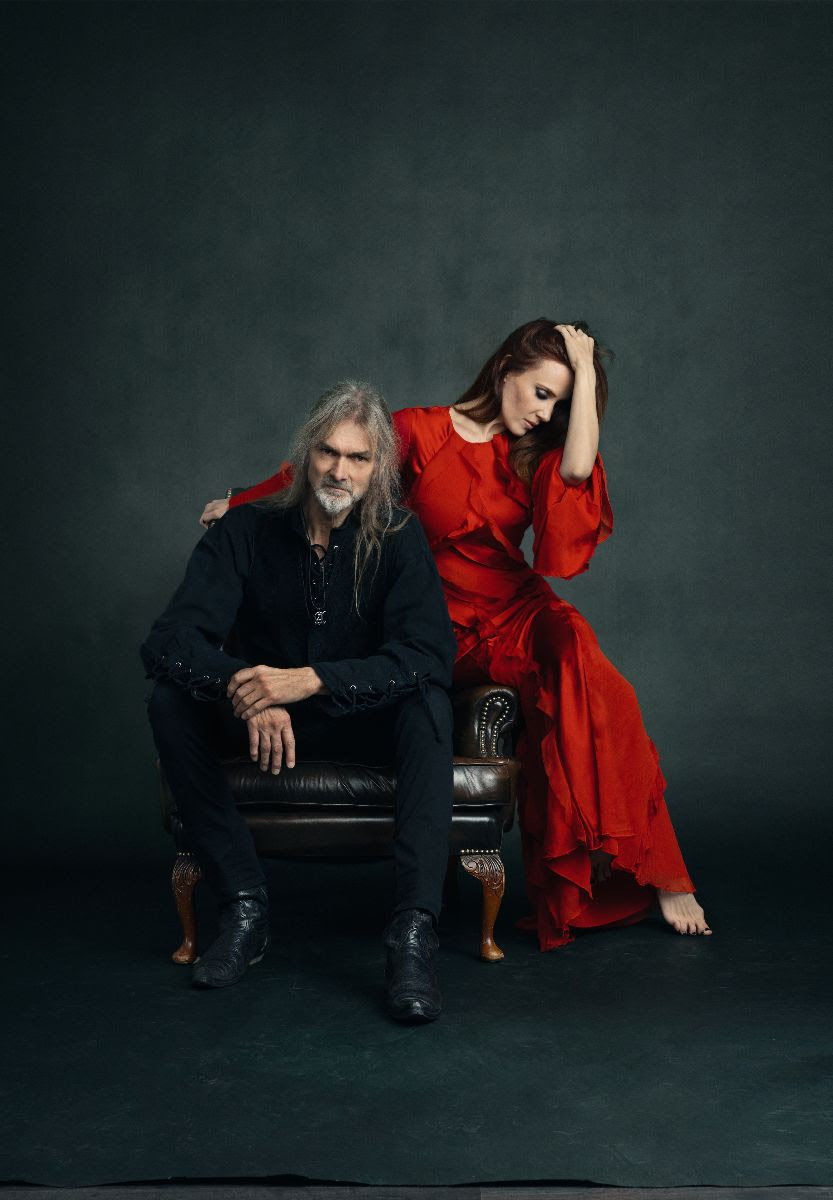 SIMONE SIMONS anuncia primeiro álbum solo “Vermillion” e lança primeiro ...