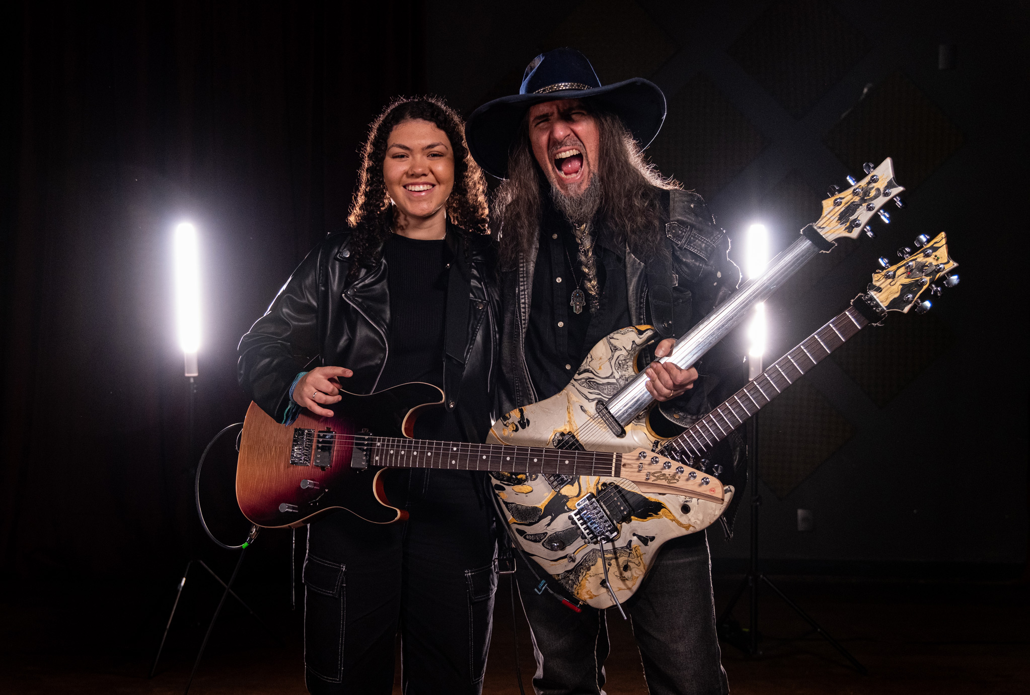 Assista dueto de Gabi Anias e Bumblefoot no solo de “The Final ...